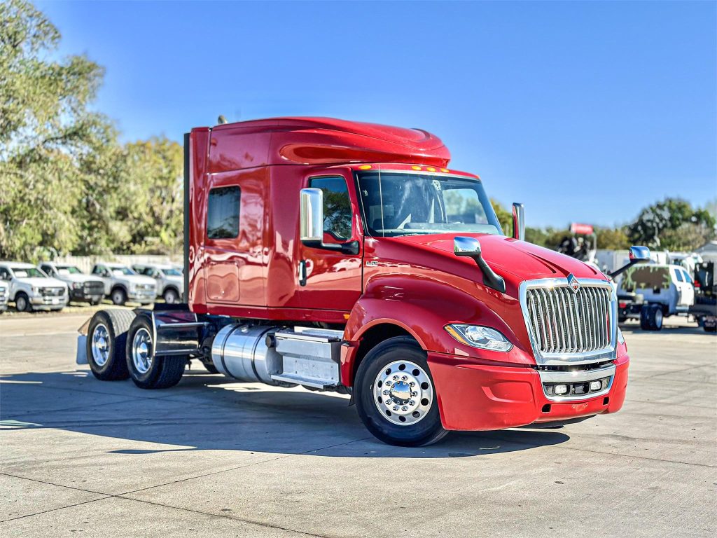 2018 INTERNATIONAL LT - WKI Kenworth