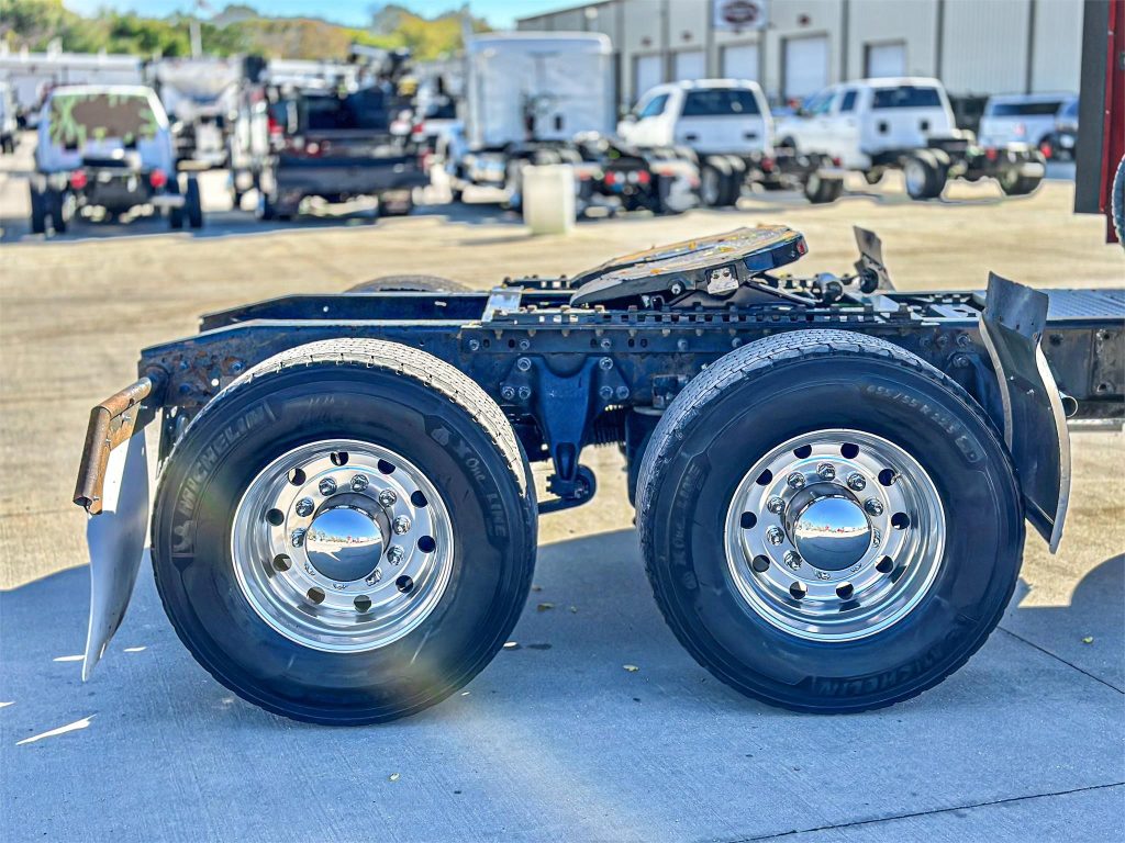 2018 INTERNATIONAL LT - WKI Kenworth