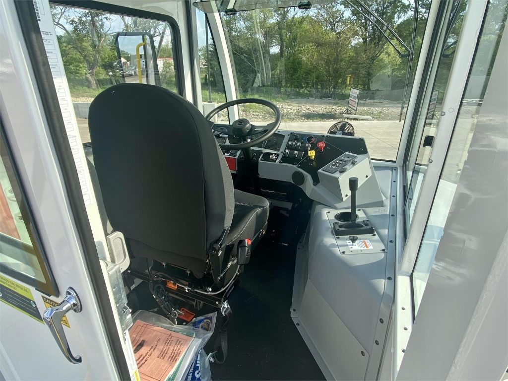 2023 AUTOCAR XSPOTTER ACTT - WKI Kenworth