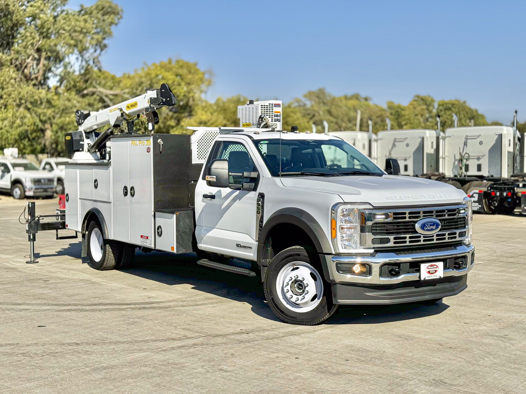 2023 Ford F550 XL - WKI Kenworth
