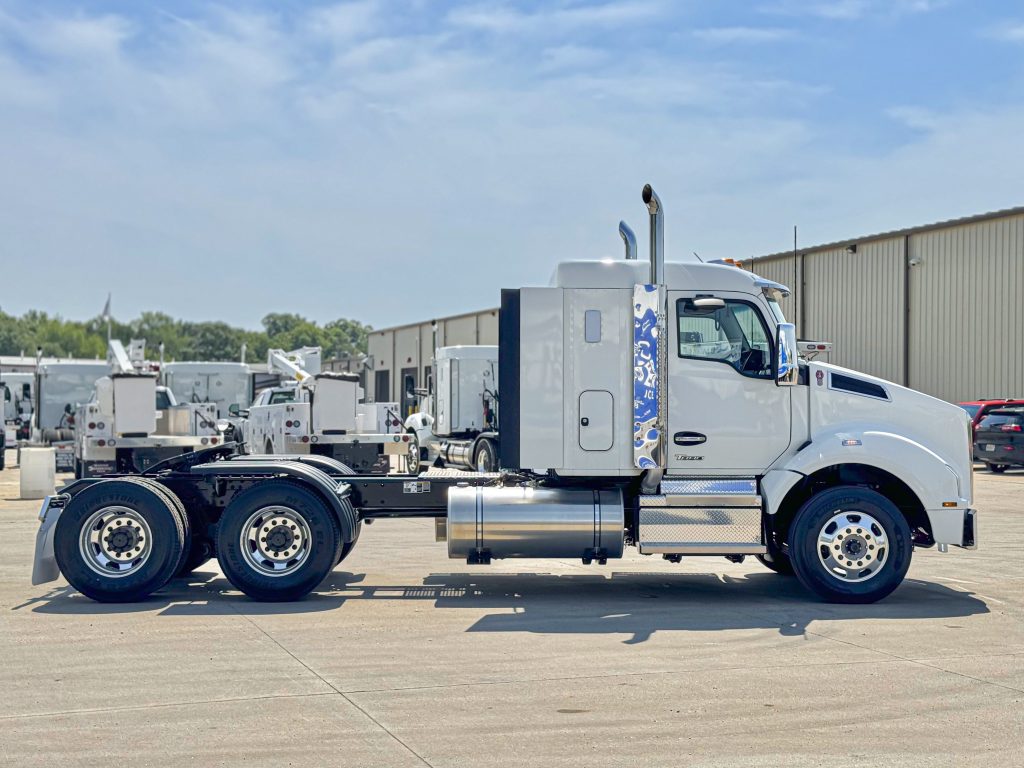 2024 Kenworth T880 - WKI Kenworth