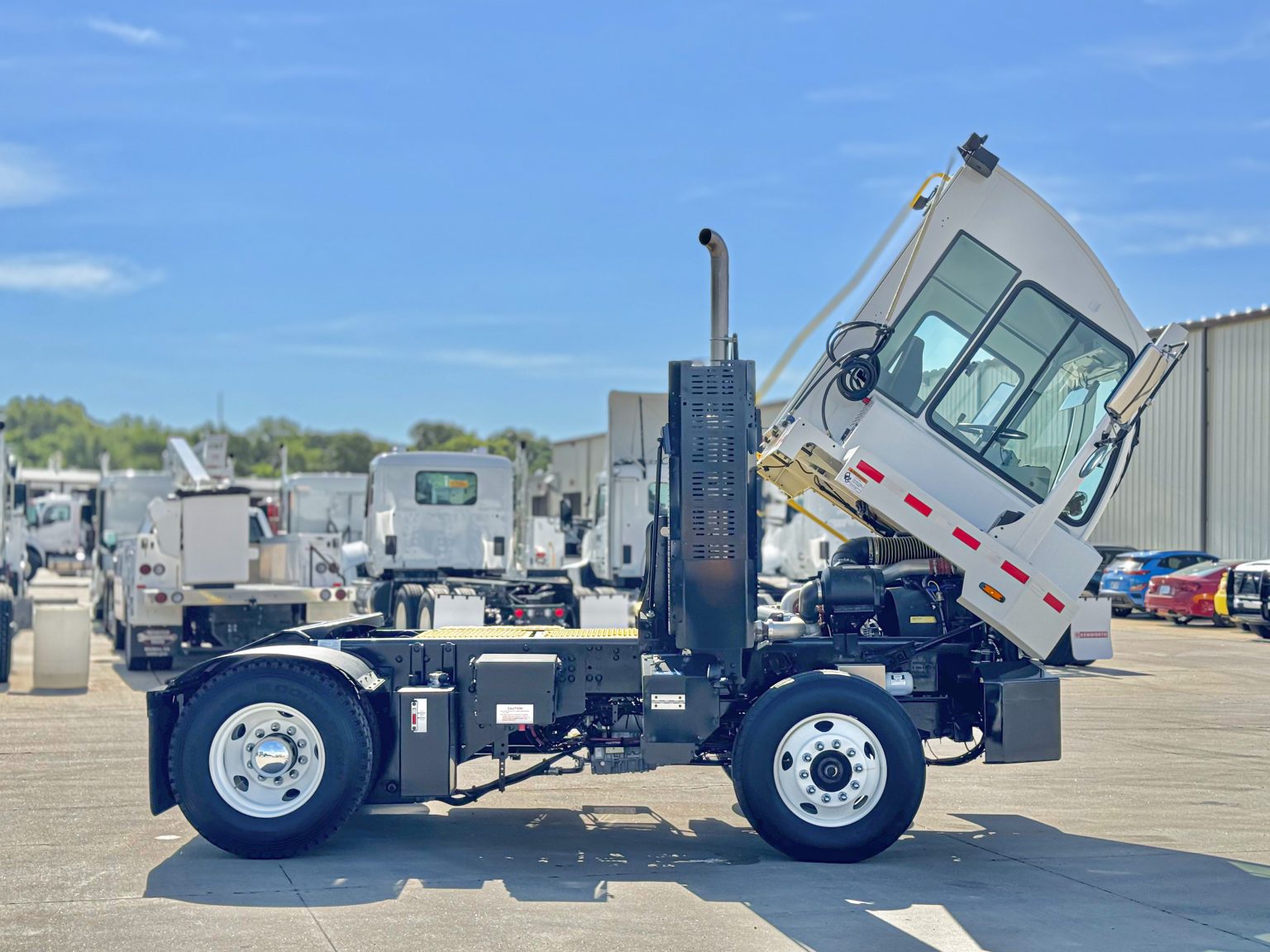 2023 AUTOCAR XSPOTTER ACTT - WKI Kenworth