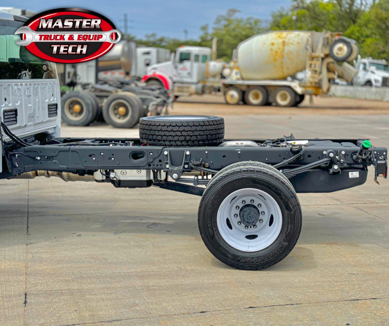 2024 FORD F-600 XL (Regular Cab) Cab & Chassis - WKI Kenworth