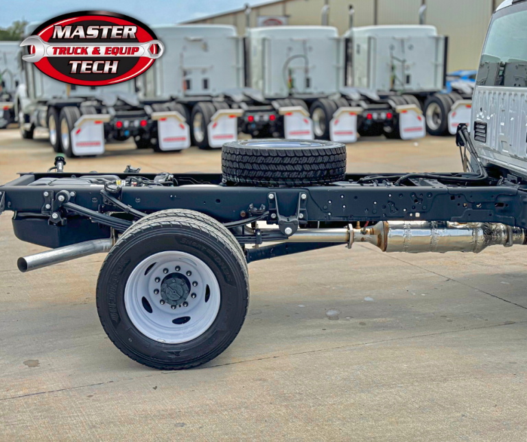 2024 FORD F-600 XL (Regular Cab) Cab & Chassis - WKI Kenworth